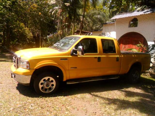 Camioneta ford f250 amarillo 4x4 disel en Limón - Autos | 61884