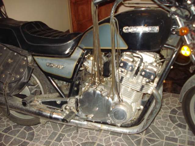 Moto pandillera suzuki gs750t en muy buen estado!! en Cartago - Autos ...