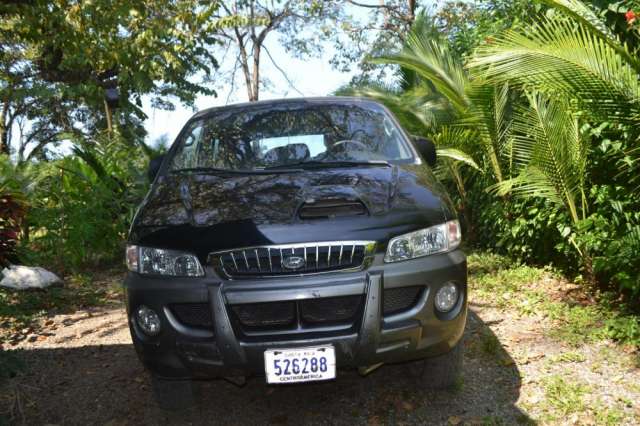Hyundai starex 4x4 año 2003 van for sale en Osa - Autos | 73891