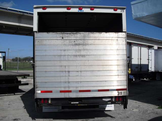 2005 isuzu npr camion con caja seca en San José - Camiones | 77323