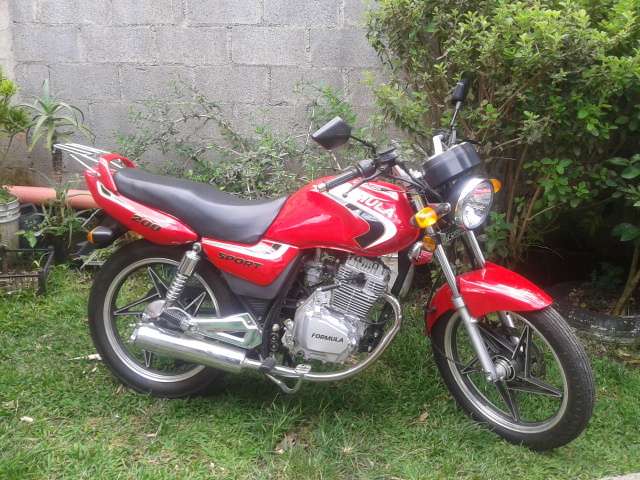 Vendo moto 200cc formula sport 2013 ganga! en Moravia - Motos | 86484