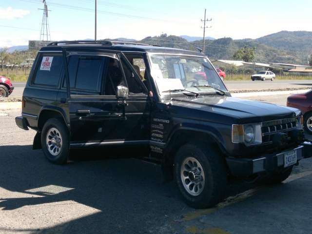 Se vende vehiculo 4x4 mitsubishi montero 89, motor 3000cc, excelente ...